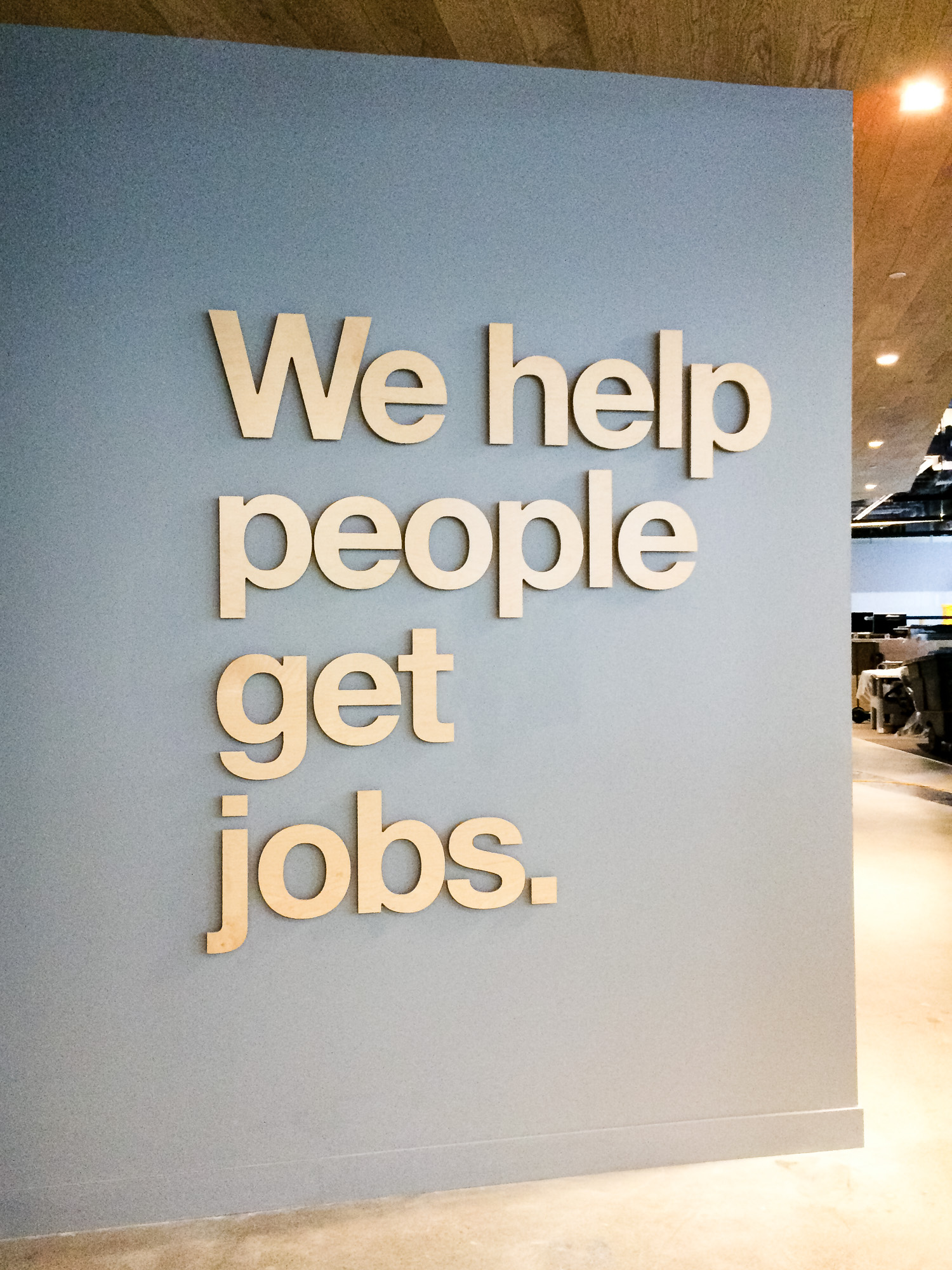 26 inspiring walls with corporate messaging—that look anything but ...