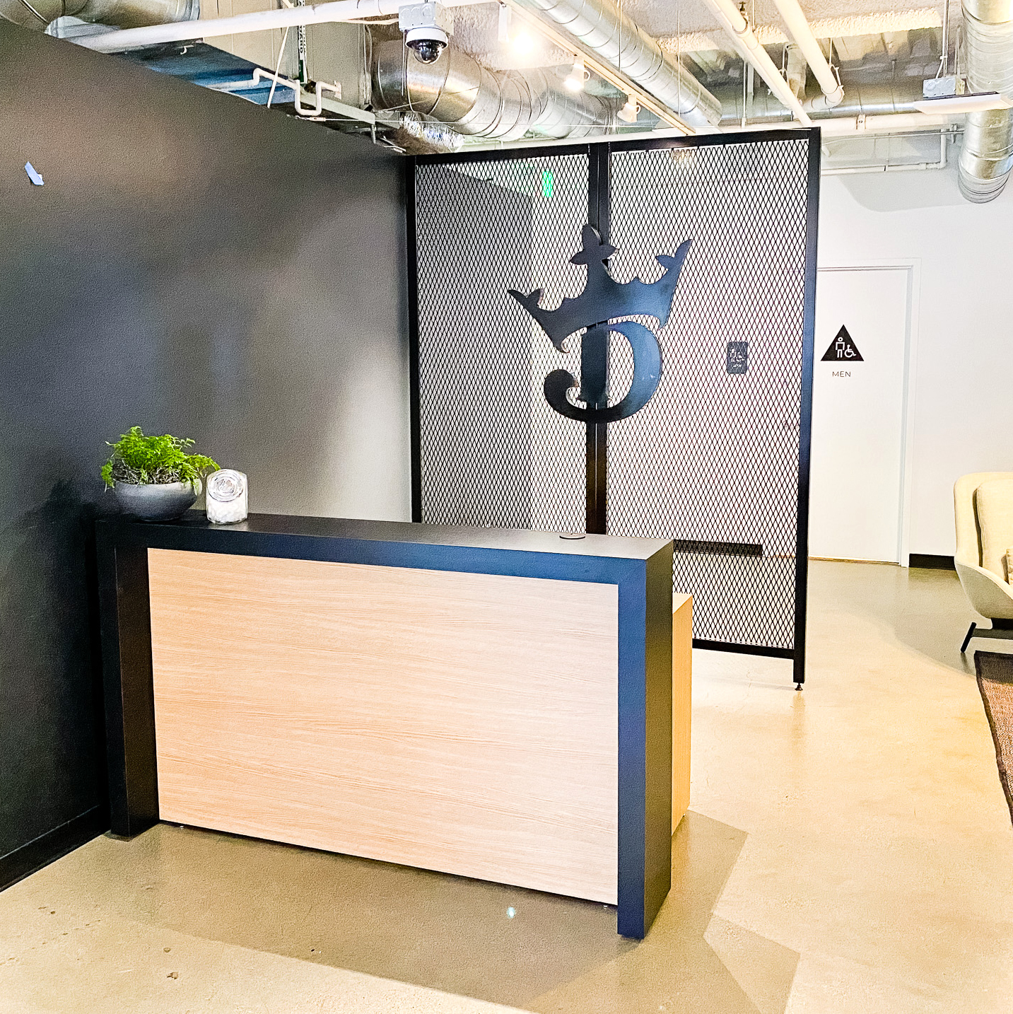 Draft Kings Illuminated Sign – Tinkering Monkey