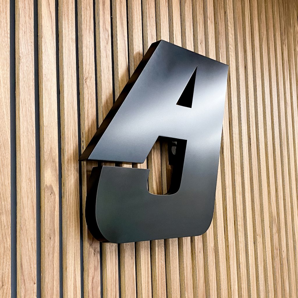 Small Screen Studios – Tinkering Monkey