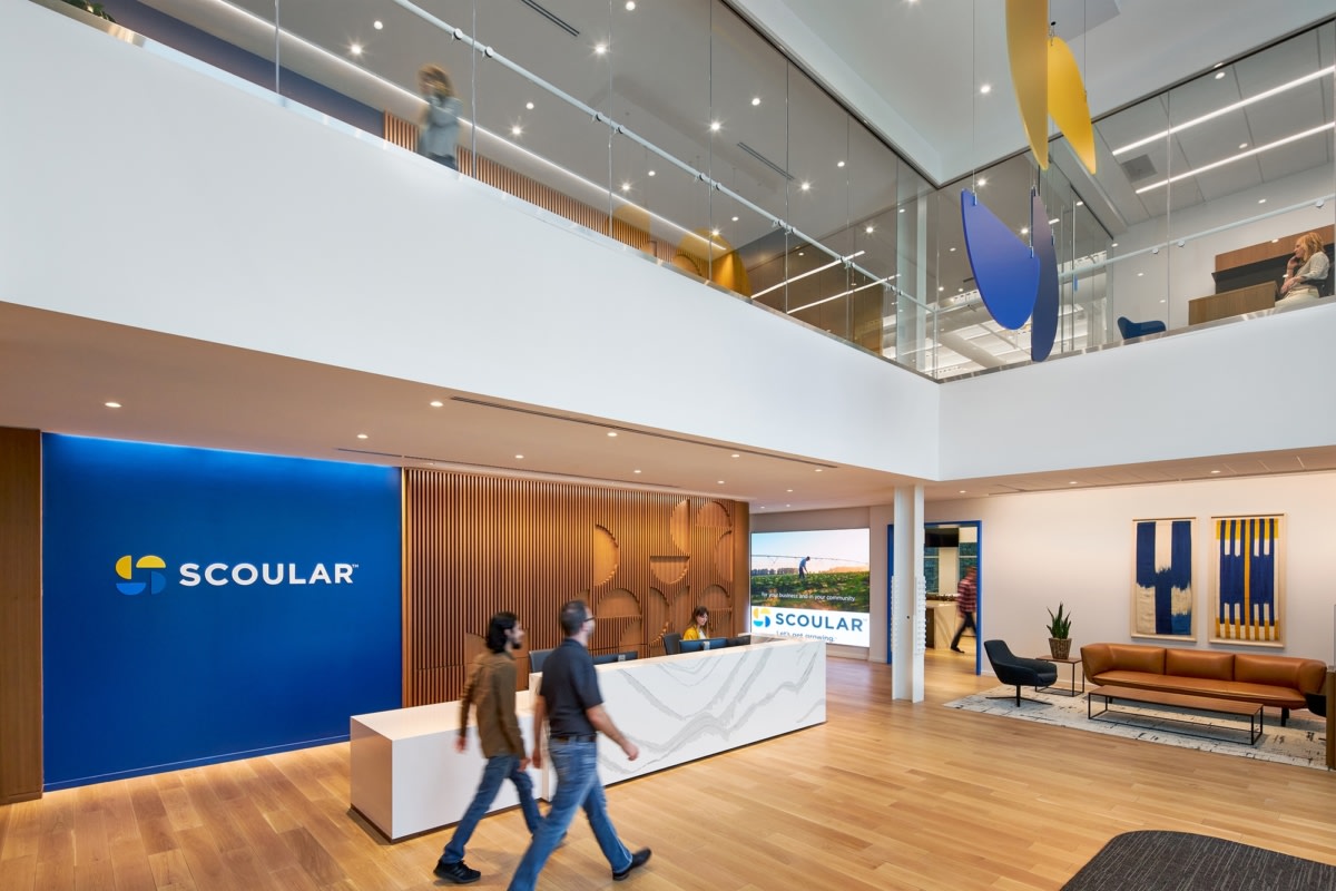 Wood Slat Walls: 17 Stunning Lobbies Leading the Trend – Tinkering Monkey